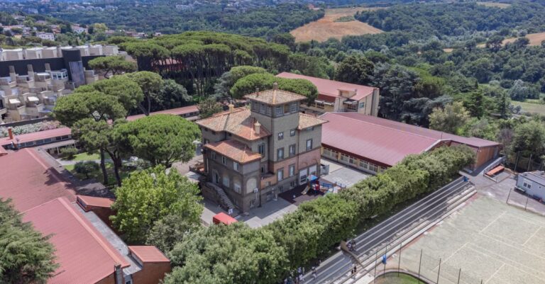 American Overseas School of Rome: la scuola Americana-Internazionale a ...